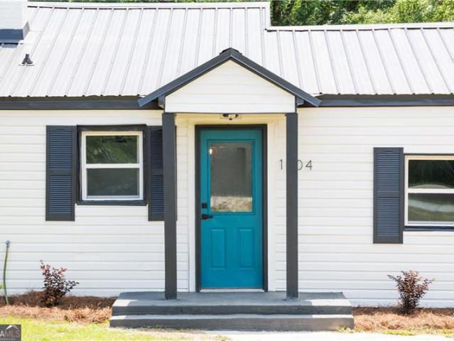 1404 N Forest Avenue
