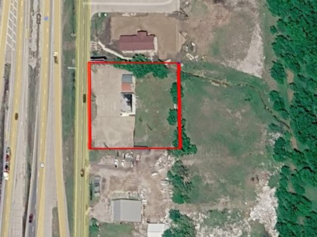 1404 N Stemmons St, Sanger, TX 76266