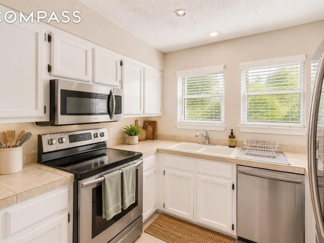 1404 Norwalk Ln 207, Austin, TX