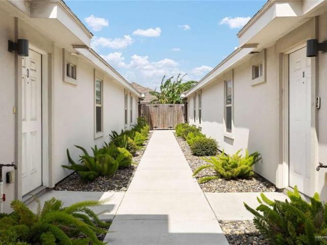 1404 Alta Vista Avenue 3