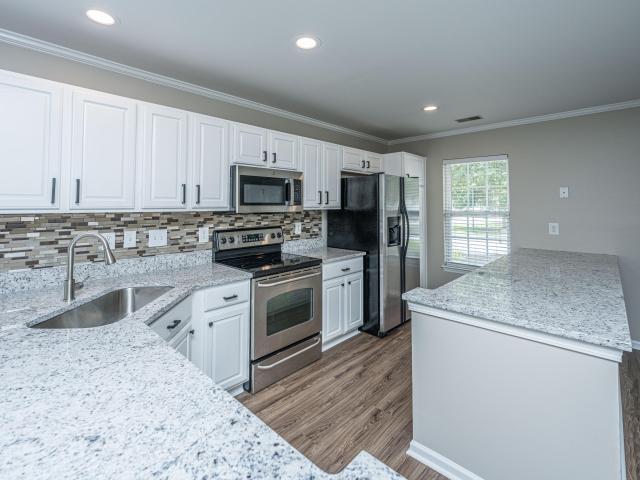 1404 Buckthorn Circle