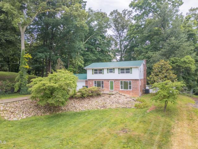 1404 Brentwood Drive