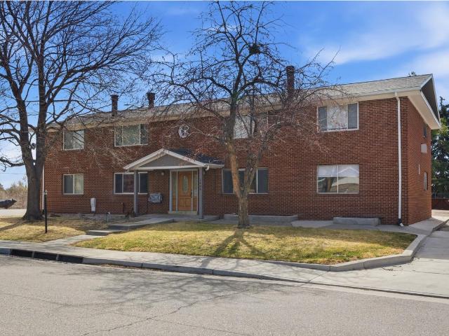 1404 Caddoa Dr, Unit 2, Loveland, CO 80538 | MLS #1054 | Compass