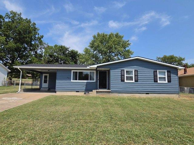 1404 Catalina St, Coffeyville, KS 67337