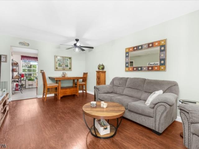 1404 Cobblestone Ct