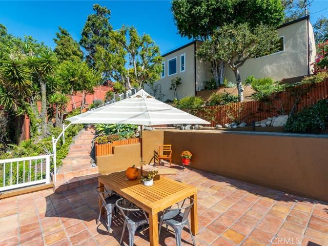 1404 Corona Dr, Glendale, CA 91205 | MLS #PF26135