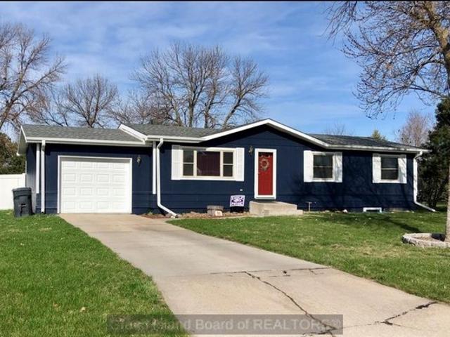 1404 Dodd St, Wood River, NE 68883
