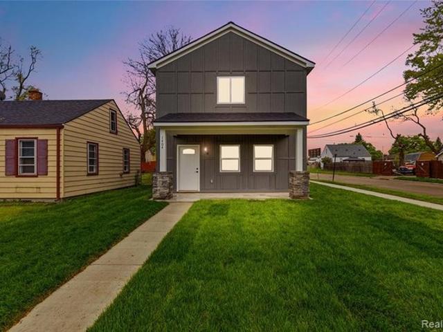 1404 E George Ave, Hazel Park, MI 48030