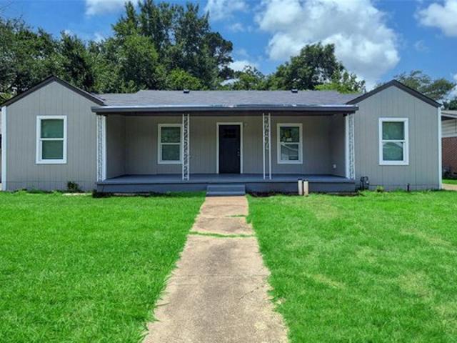 1404 E Polk St, Paris, TX 75460