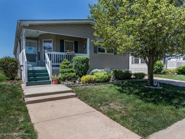 1404 Forest Way, Manchester, NJ 08759