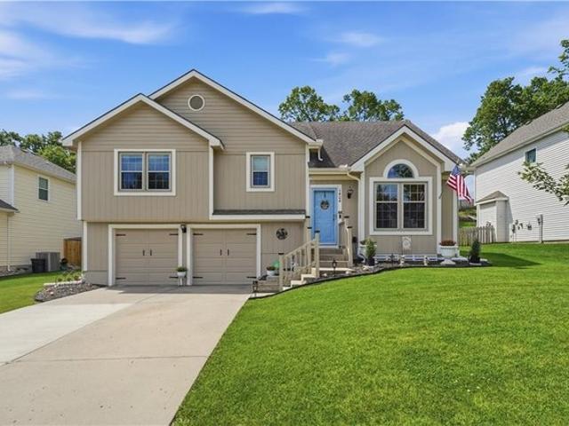 1404 Fox Run Trl, Platte City, MO 64079