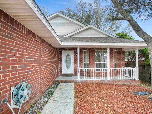 1404 Greystone Dr, Pensacola, FL 32514