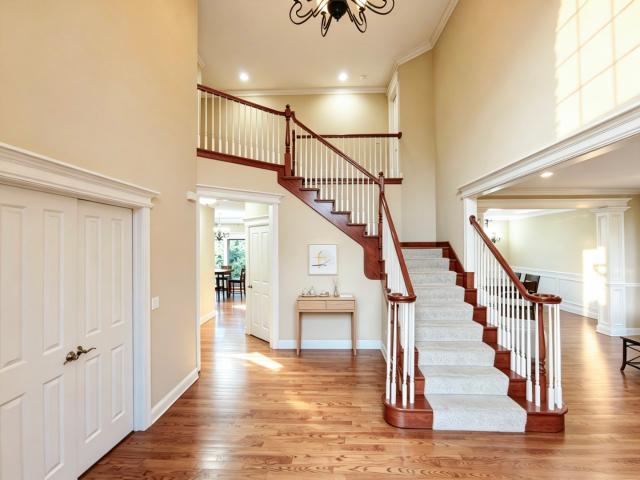 1404 Hatchwood Court