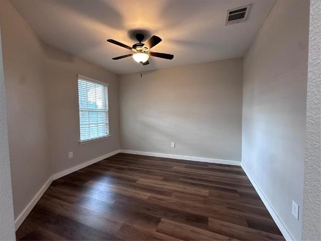 1404 Pampa Grass Drive