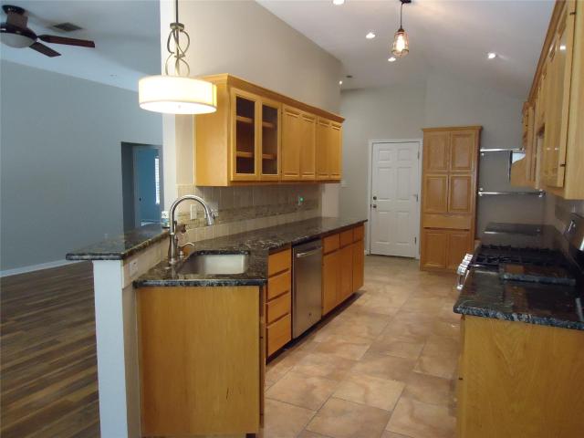 1404 Peachtree Valley Dr