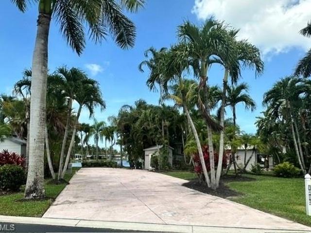 1404 Pearl Lake Pt Lot 26, Naples, FL 34114