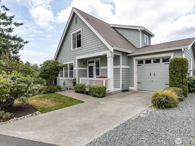 1404 Portside Ct, Freeland, WA 98249