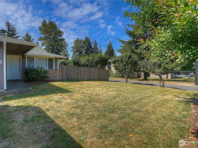 1404 rd Street E