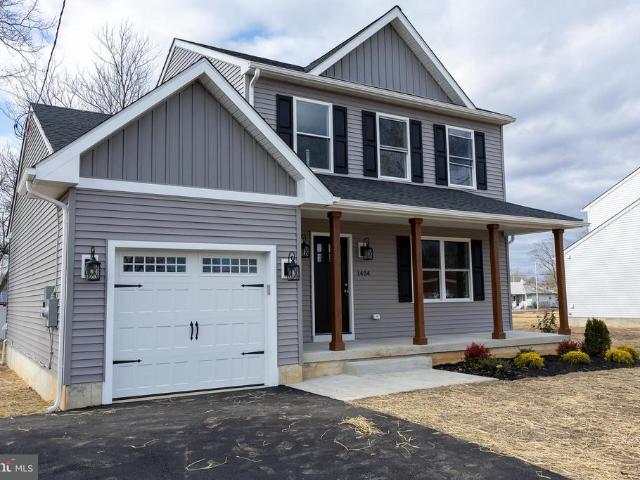 1404 S Central