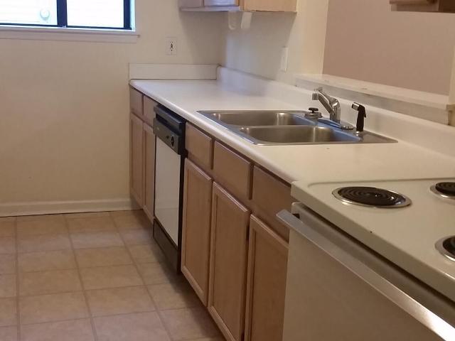 1404 Tanager Court
