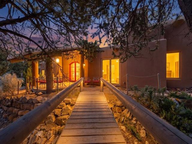 1404 Tesuque Creek Rd, Santa Fe, NM 87501