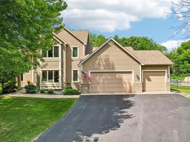 1404 th Ave N, Maple Grove, MN 55369