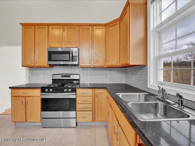 1404 Verne Cl