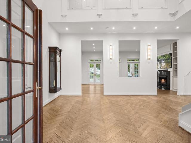 1404 Wynhurst Lane