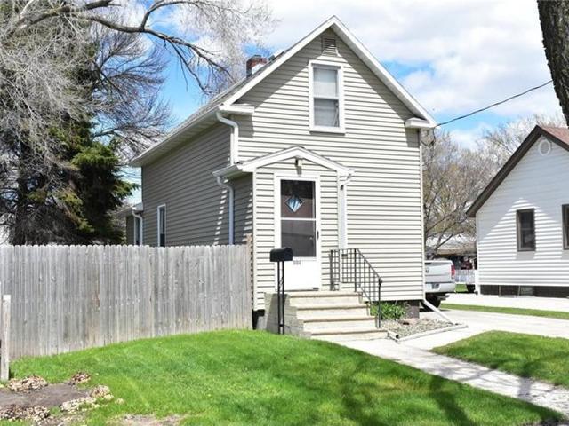 1404 2nd Ave N, Moorhead, MN 56560