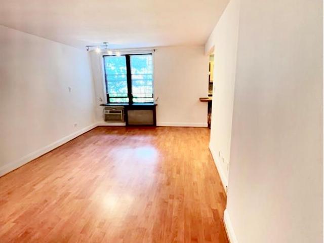 14050 Burden Crescent 2E