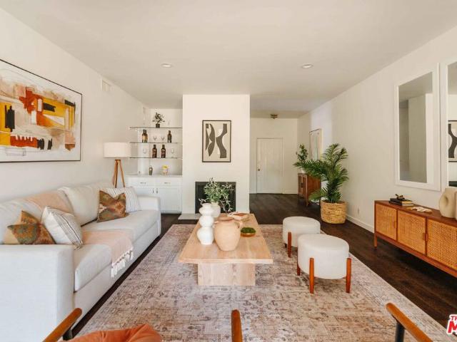 14050 Magnolia Boulevard 105