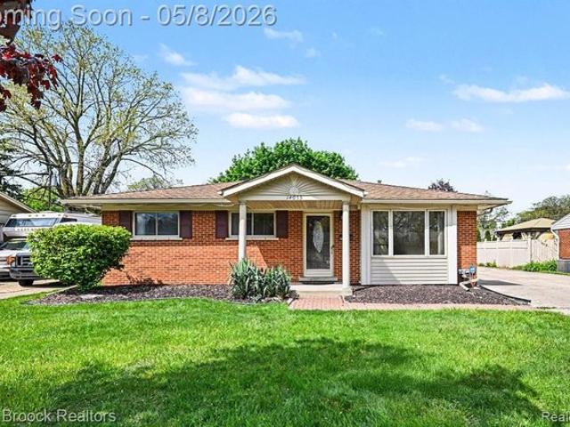 14055 Denne St, Livonia, MI 48154