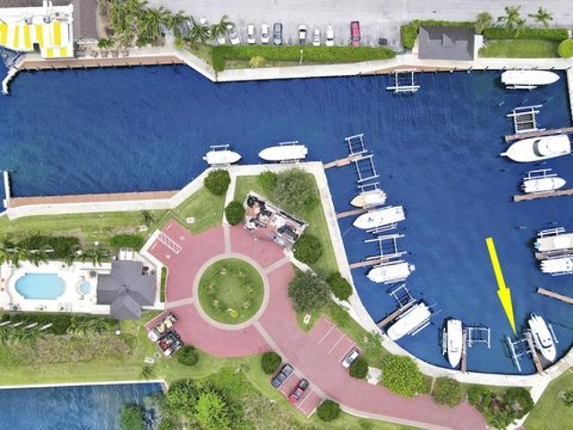 1405 NE Indian River Dr, Jensen Beach, FL 34957