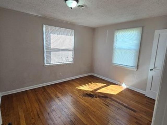 1405 Newton St, Bristol, VA 24201