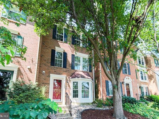 1405 Argall Pl, Alexandria, VA 22314