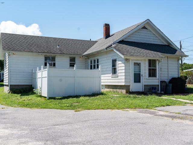 1405 Bay Avenue