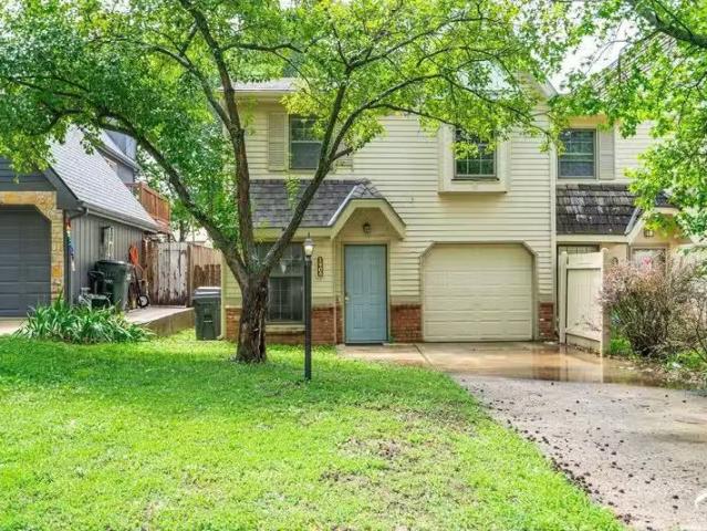 1405 Brighton Circle, Lawrence, KS 66049 650385877