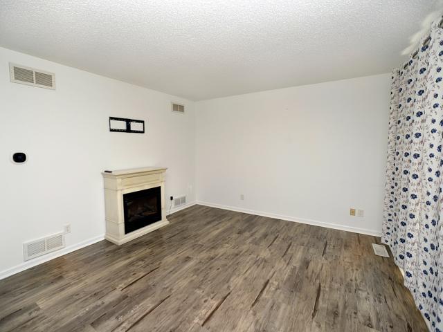 1405 Dakota Drive