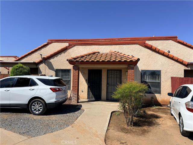 1405 E Cypress