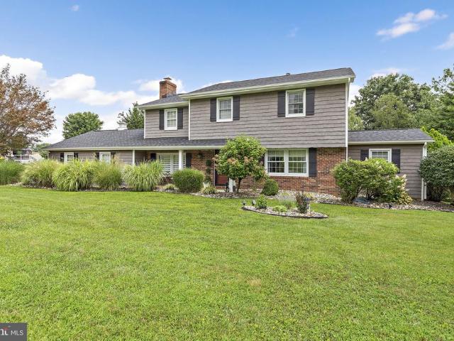 1405 Gunston Road