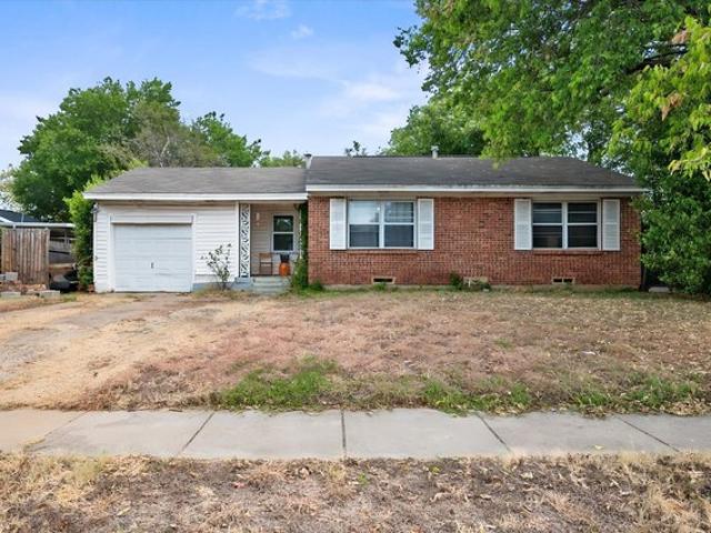 1405 Grace St, Arlington, TX 76010