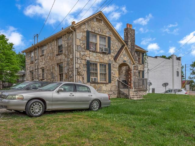 1405 Highland Ave