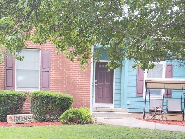 1405 Pine Ct, Ottawa, KS 66067