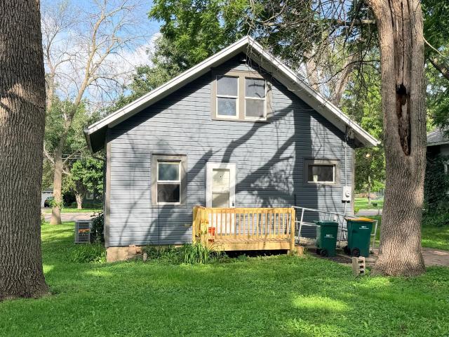 1405 S Broadway Avenue