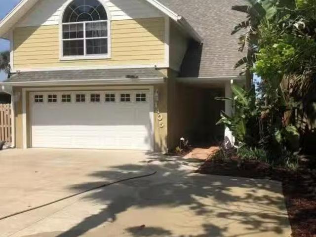 1405 S. Riverside Dr. 1405 Riverside Dr