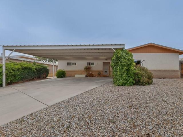 1405 Tomasita St NE, Albuquerque, NM 87112