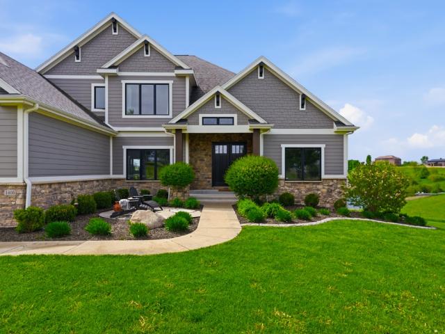 1405 Treeline Court