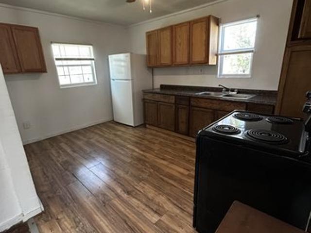 1405 Ward St, Marlin, TX 76661