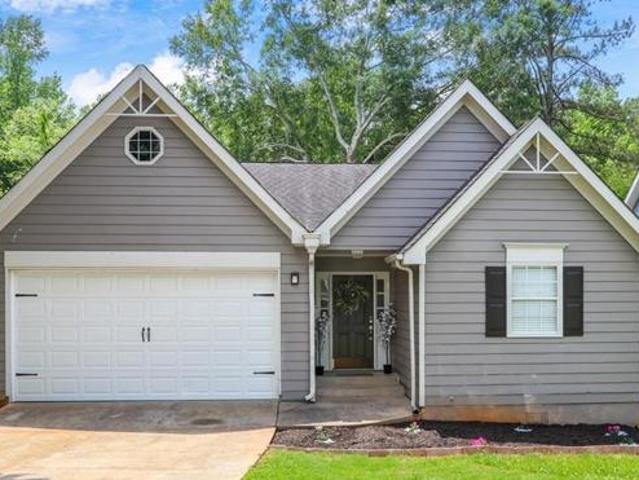 1405 Watercrest Cir, Lawrenceville, GA 30043
