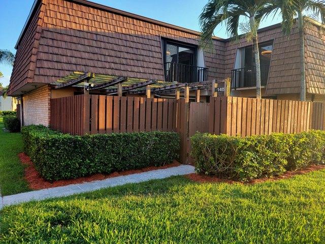 1405 14th Ln, Greenacres, FL 33463